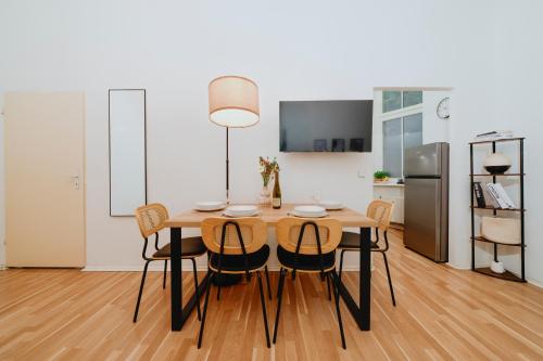 Homely Berlin - Quiet Apartment Near Schonhauser Allee - Berlín