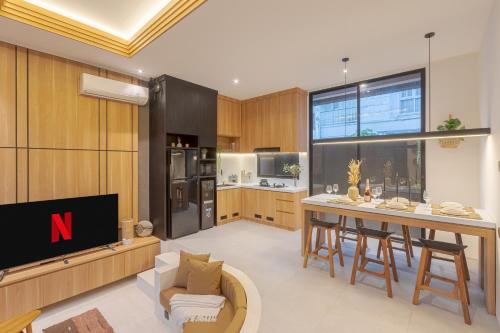 Vin Villa Kerobokan 2br With Private Pool - Denpasar