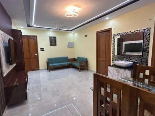Apna Homes 2bhk Fully Furnished Apartment - Kochi