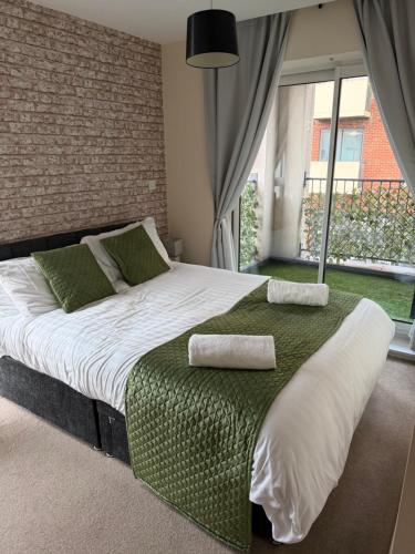 Beautiful 2 Bedroom Apartment In Lawley Village - Telford