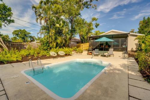 Walk To The Bay: Family-friendly Oasis In Sarasota - Venice, FL