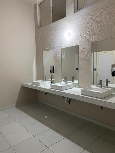 Habitacion C10 Privada Centro Monterrey - Monterrey
