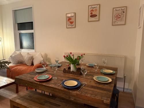Beautiful Margate Retreat With Log Burner, Garden, Minutes To Beach - Margate