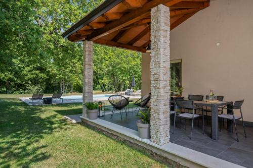 Villa Aria Labin for 6 persons with private 32 m2 pool, kids playground ...
