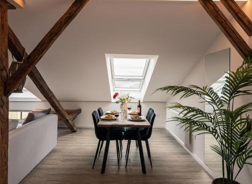 Loft Mit Kuche I Self Check-in I Parkplatz I Wifi I Crest Housing - Passau