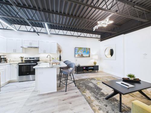 Modern Loft Near Port, Beach, & Dining -Unit 201 - Cape Canaveral, FL
