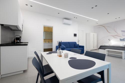 Meraviglia B&b - Salerno Centro Close To The Station And Pier - 薩萊諾