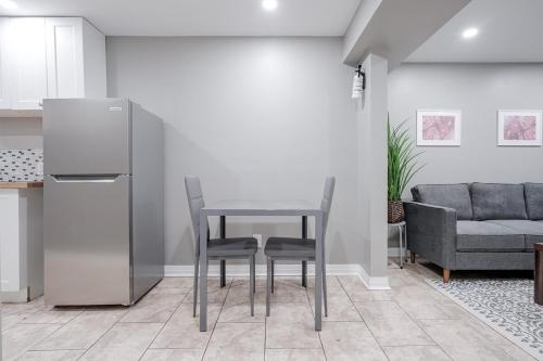 Renovated 2 Bedroom Basement Apartment Near 401 And Amenities - Bowmanville