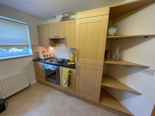 Lovely 3 Bedroom Workers Or Holiday Apartment - Aberdeen