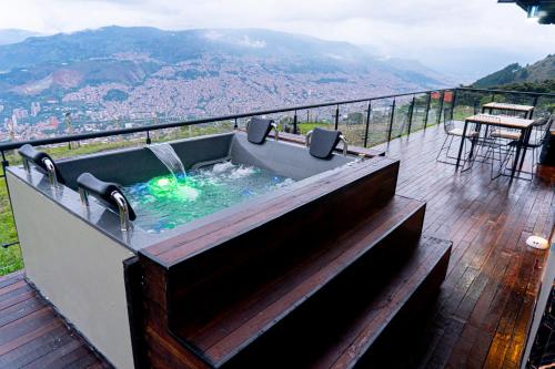 Finca Privada San Felix - Jacuzzi, Vista A La Montana Y Atardecer Romantico - Bello, Colombia