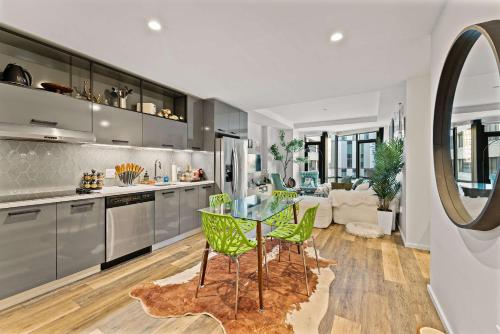 The Dazzling Two-bedroom Two-bath Suite In Boston - Beacon Hill - Boston