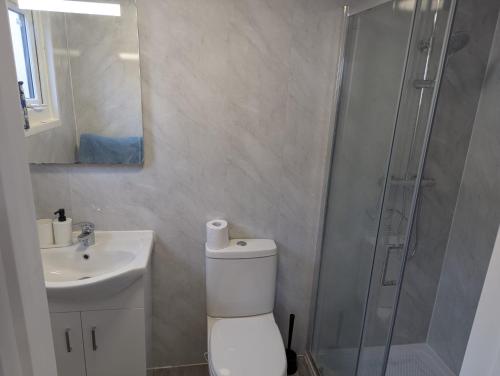 Calm Private Outhouse, Fast London Access - Watford