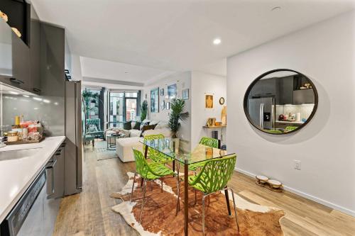 Family Suite In Boston With Pool Gym & Balcony - Perfect Stay - Beacon Hill - Boston