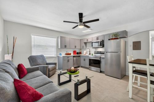 Park Shore Suites Unit 6 - Madeira Beach, FL