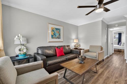 Sunset Beach Suites Unit 7 - Tampa Bay, FL