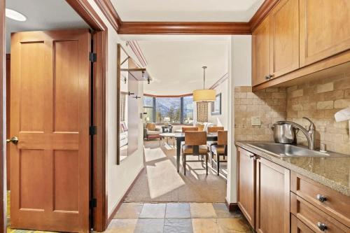 6th Floor Fireplace Suite - Tahoe City, CA