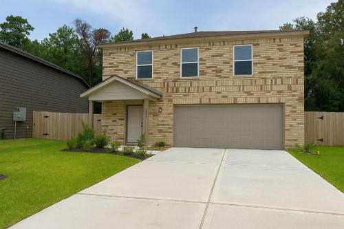 #Marbella Lane - Tranquil Escape In Texas Pines - Cleveland, TX
