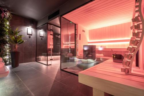 One Two Four - Hotel & Spa - Gent