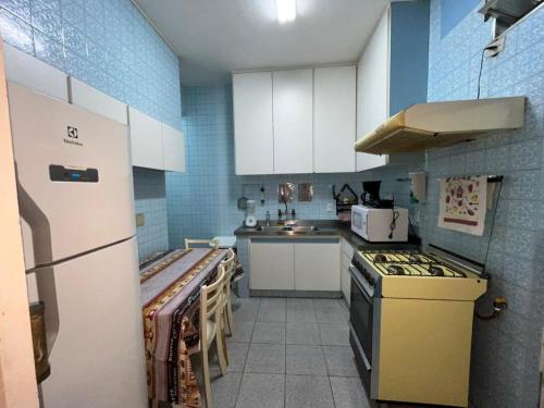 Quarto Compartilhado In Copacabana - Copacabana