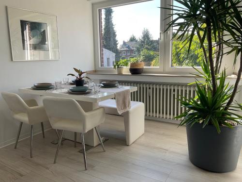 Spacious 65sqm Private Flat, New And Fully Equipped Kitchen With Dining Room, Direct Bus To Messe - Willich
