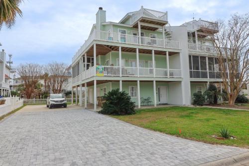 Angler's Retreat - Tybee Island, GA