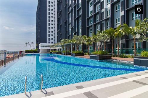 2 Bedroom Bear House Homestay In Klang Impiria - Port Klang