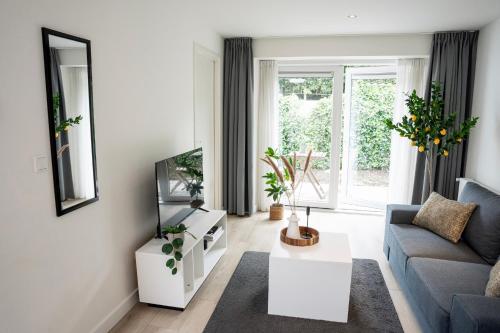 Private Design Apartment W Garden & Parking - Eindhoven