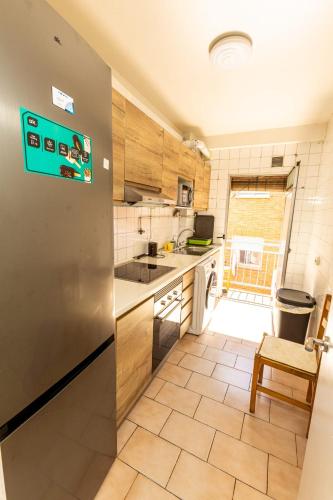 Apartament With Balcony - Madrid