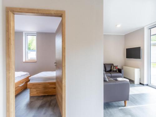 Ferienbungalows Nahe Kronenburger See Mit Sonniger Terrasse - Rheinland-Pfalz
