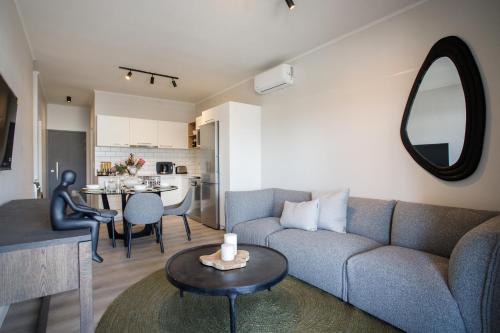 303 Seahorse - Premium 2 Bedroom Apt With Pool & Parking - Knysna