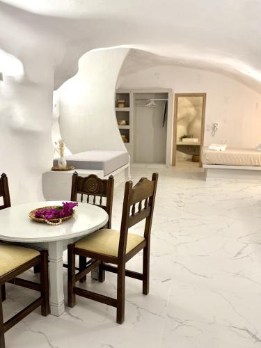 Petuna Cave Suites - Santorin