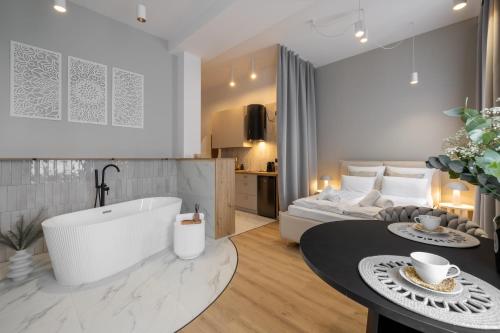 Vip Apartamenty Bast 143 Top Location - Lux Z Wanna Lub Bez Wanny Do Wyboru Off Piotrkowska Stajnia - 우쯔