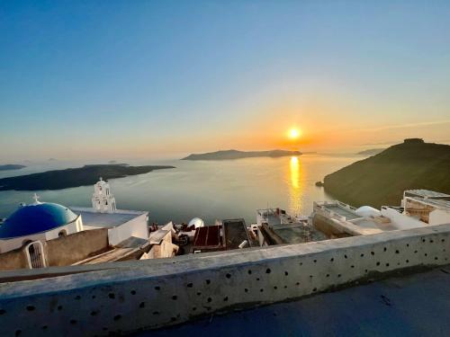 Aegean Nest Beach Studios - Adults Only - Santorini