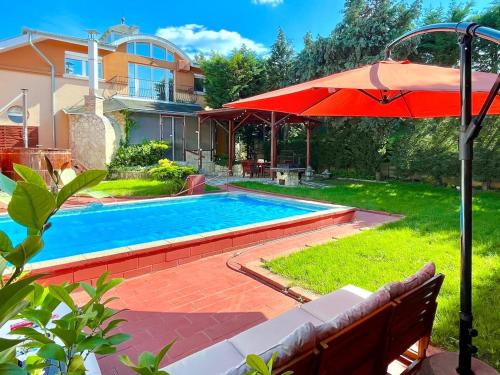 Villa Suburbia Budapest - Pool - Bbq - Parking - Budapest