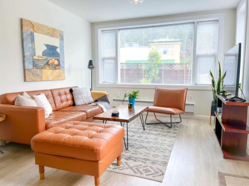 Hip And Chic One Bedroom Apartment - Mill Valley, CA