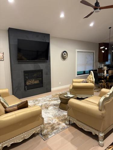 Custom Luxury Rambler In Highland Hills - Pine Island, MN