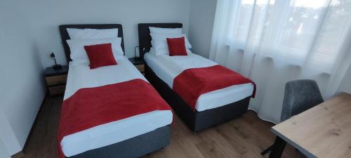 Doppel-zweibettzimmer Mit Balkon - Reutlingen