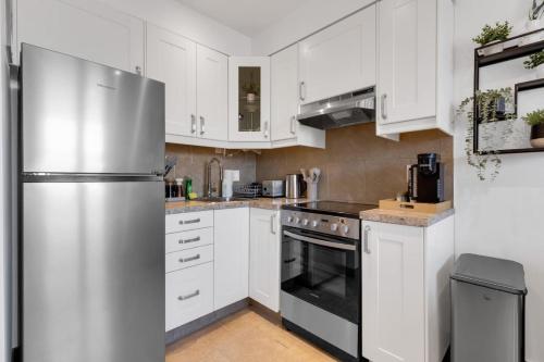The Speakeasy Suite 501 With Parking - Montreal