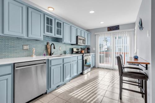 Seaside Park Beach Home 3br W Deck Peloton Parking 6 Beach Passes - Lavallette, NJ