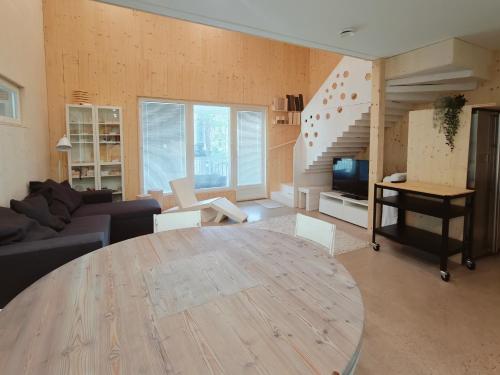 The Other Side Of The Clt Semi-detached House, With A Separate Spa - Lahti