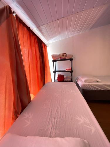 Quarto Duplo Casal Jd Botanico - Curitiba