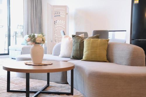 City Focused Comfy City View Apartment - Adelaide