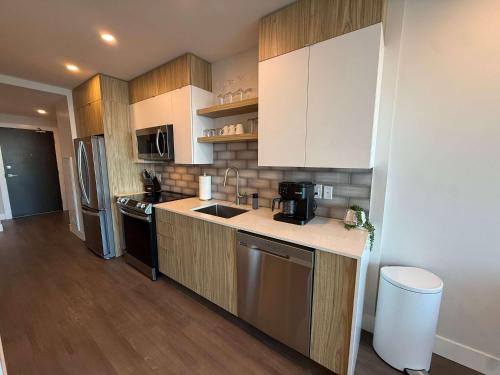 Waterfront Penthouse 1 Bedroom With 6 Appliances - Halifax