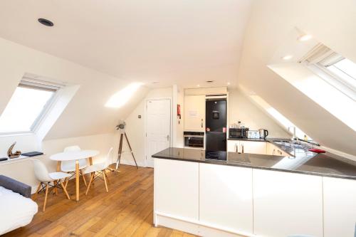 Cosy Flat Near The City Centre - Edinburgh