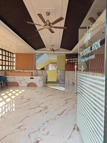 The Royal Ark Hotel - Pune