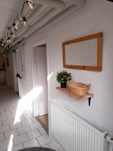 Charming Apartment With Industrial Design Close To City Center - Växjö