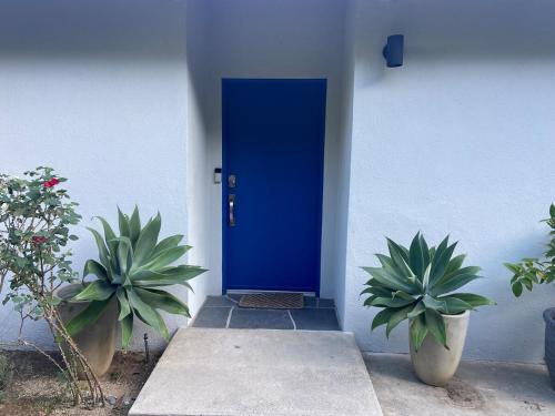 Stunning Hollywood Midcentury Modern-views-best Location! - Los Angeles, CA