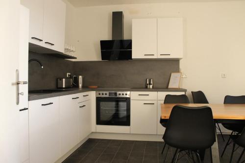 Zimmer Im Zentrum Mit Drei Einzelbetten - Paderborn