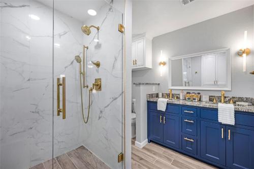 Charming Family Home Pet Friendly - Plano, TX
