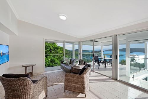 Oasis Apartment 2 Bedroom With Buggy - Hamilton Island